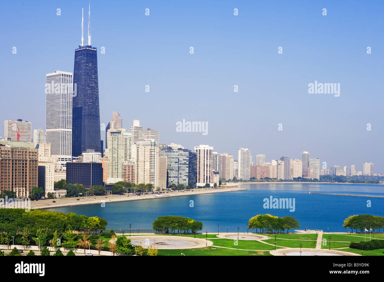 USA, Illinois, Chicago. Elevated view of downtown and Lake Michigan ...