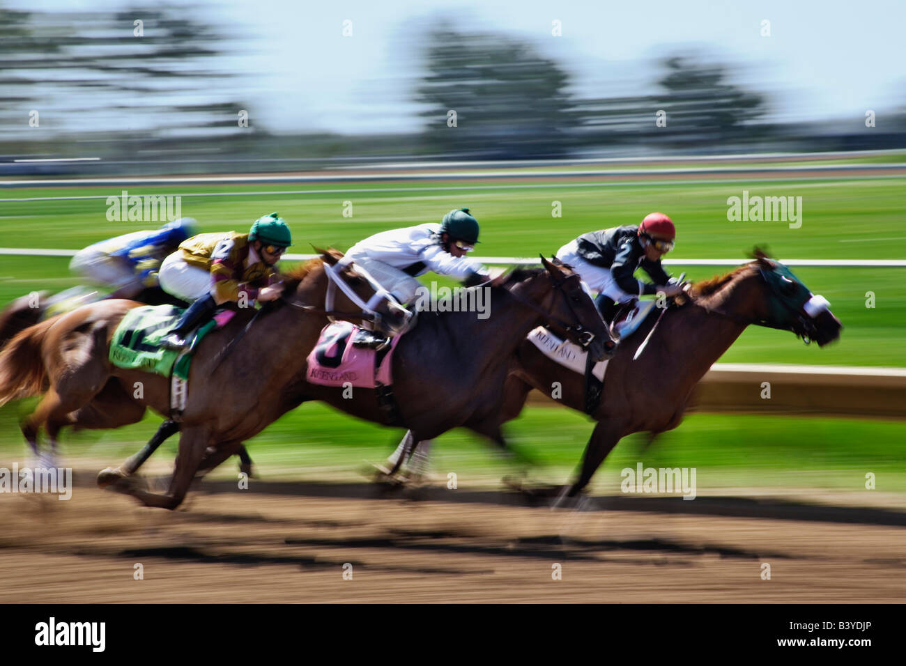 Spring Thoroughbred horse racing at Keeneland, a National Historic ...