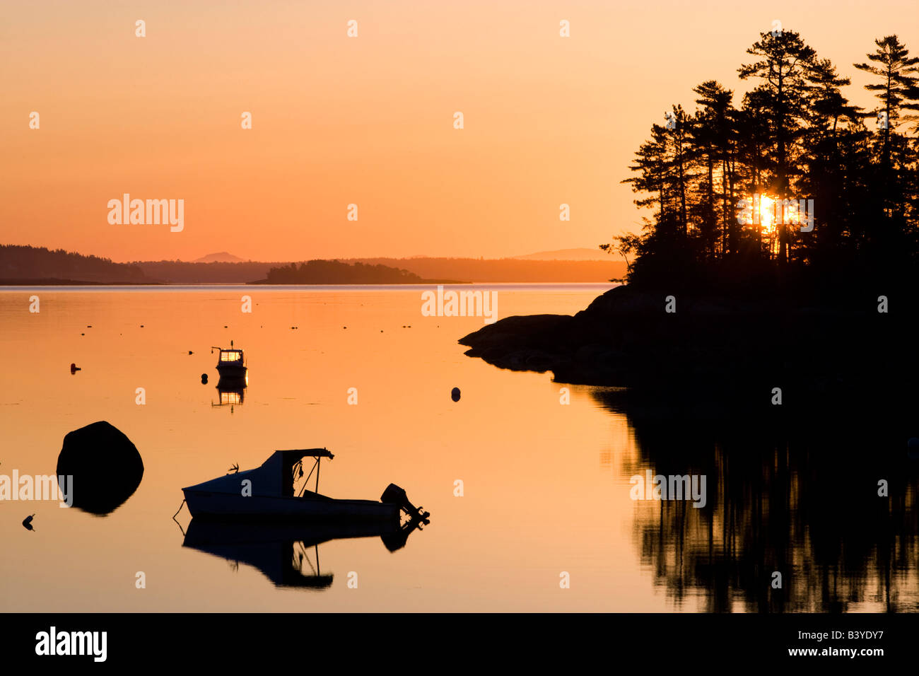 Dawn in Blue Hill Bay. Blue Hill Falls, Maine Stock Photo - Alamy