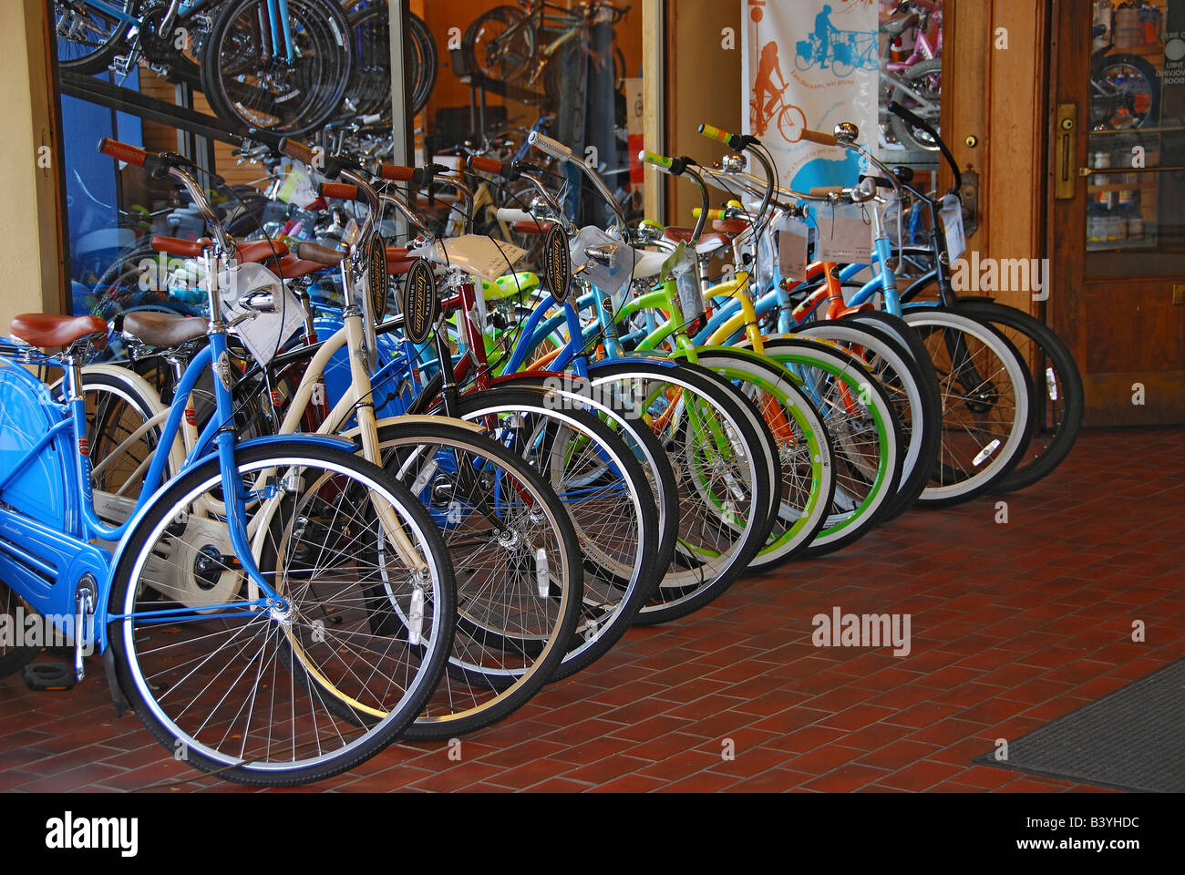 USA, Oregon, Portland. Cruiser bikes displayed for sale Stock Photo - Alamy