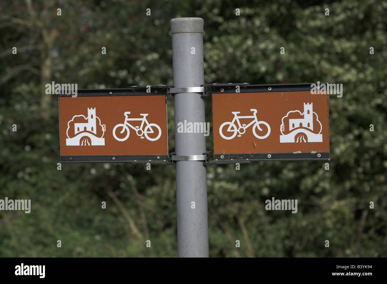 Sign for cycle path route, Suffolk Stock Photo - Alamy