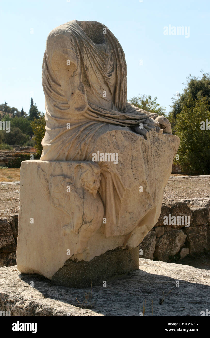 Ancient greek statue restoration hi-res stock photography and images ...