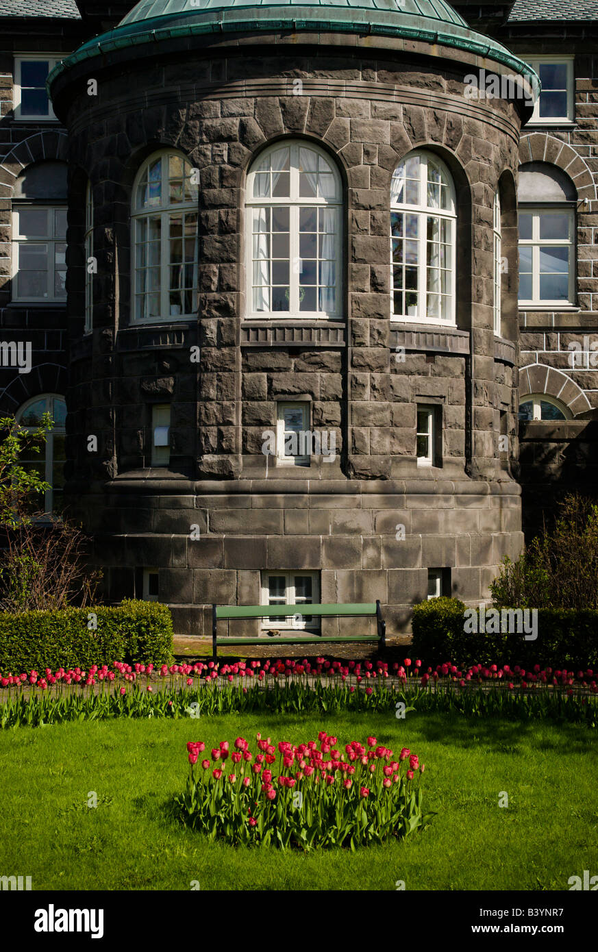 The garden of the Icelandic parliament, Althingi, Reykjavik, Iceland ...