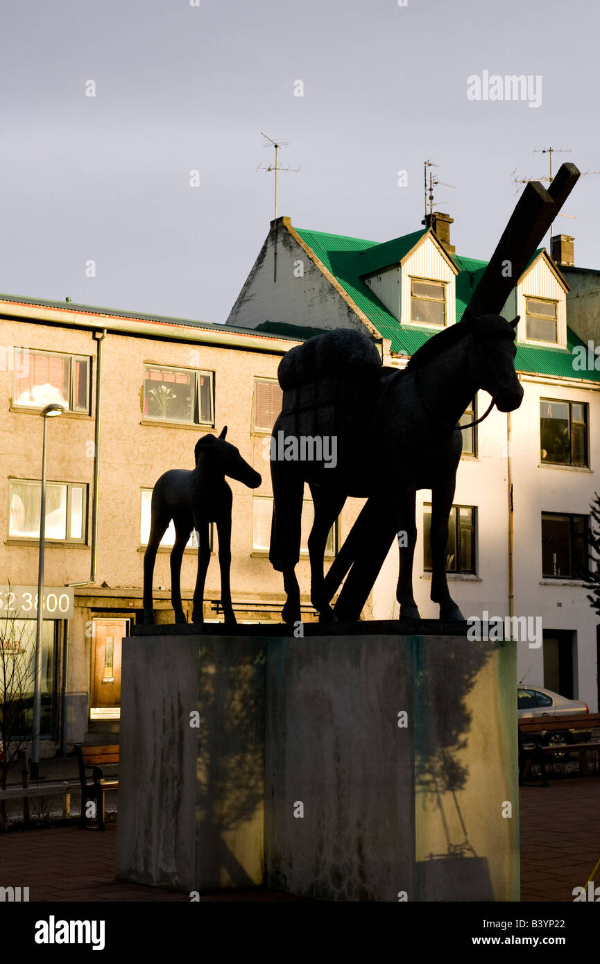 Statues reykjavik iceland hi-res stock photography and images - Alamy
