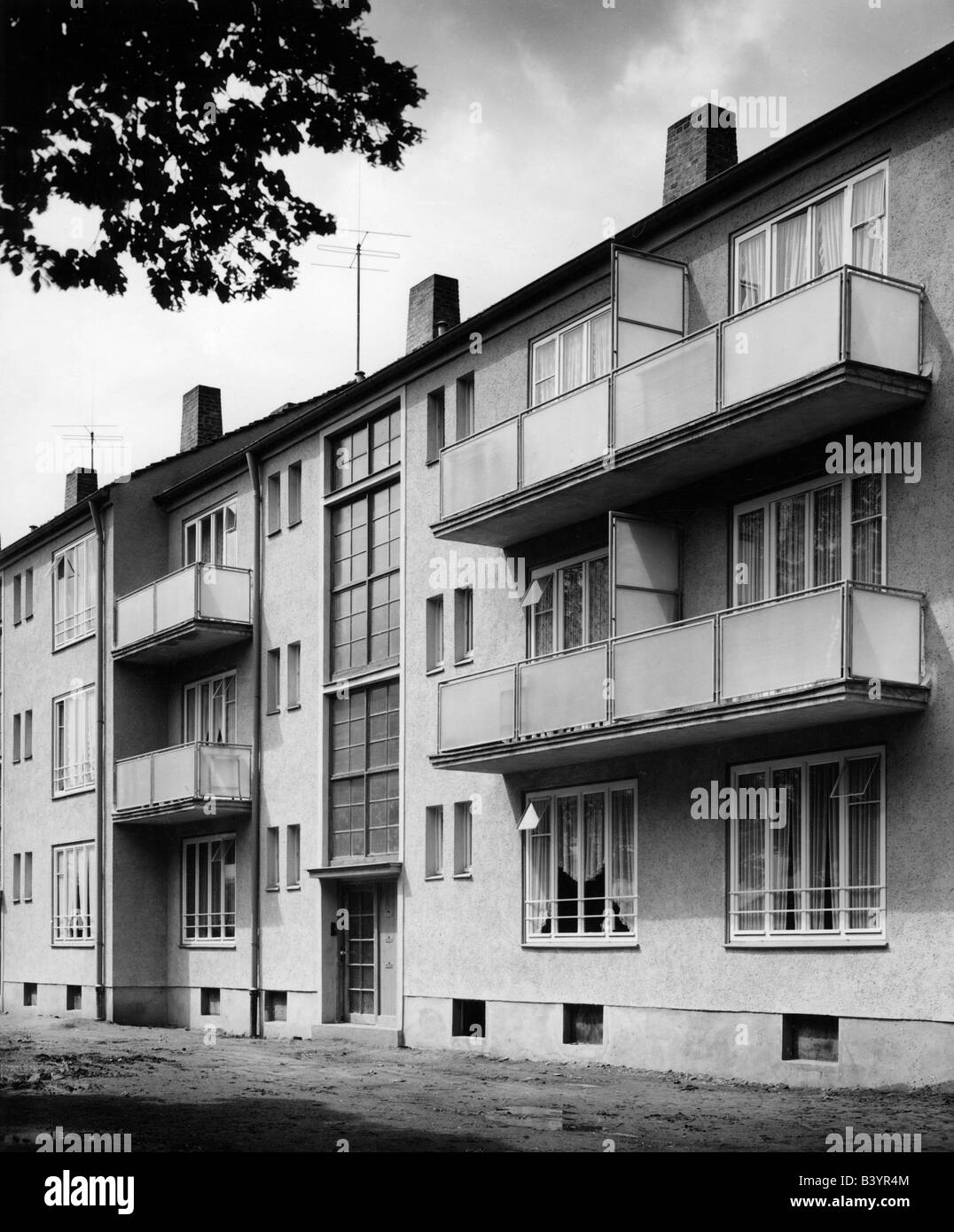 Appartement house Black and White Stock Photos & Images - Alamy