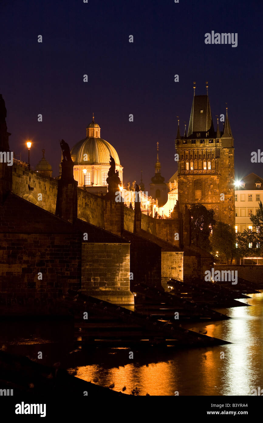 Charles bridge old hi-res stock photography and images - Alamy