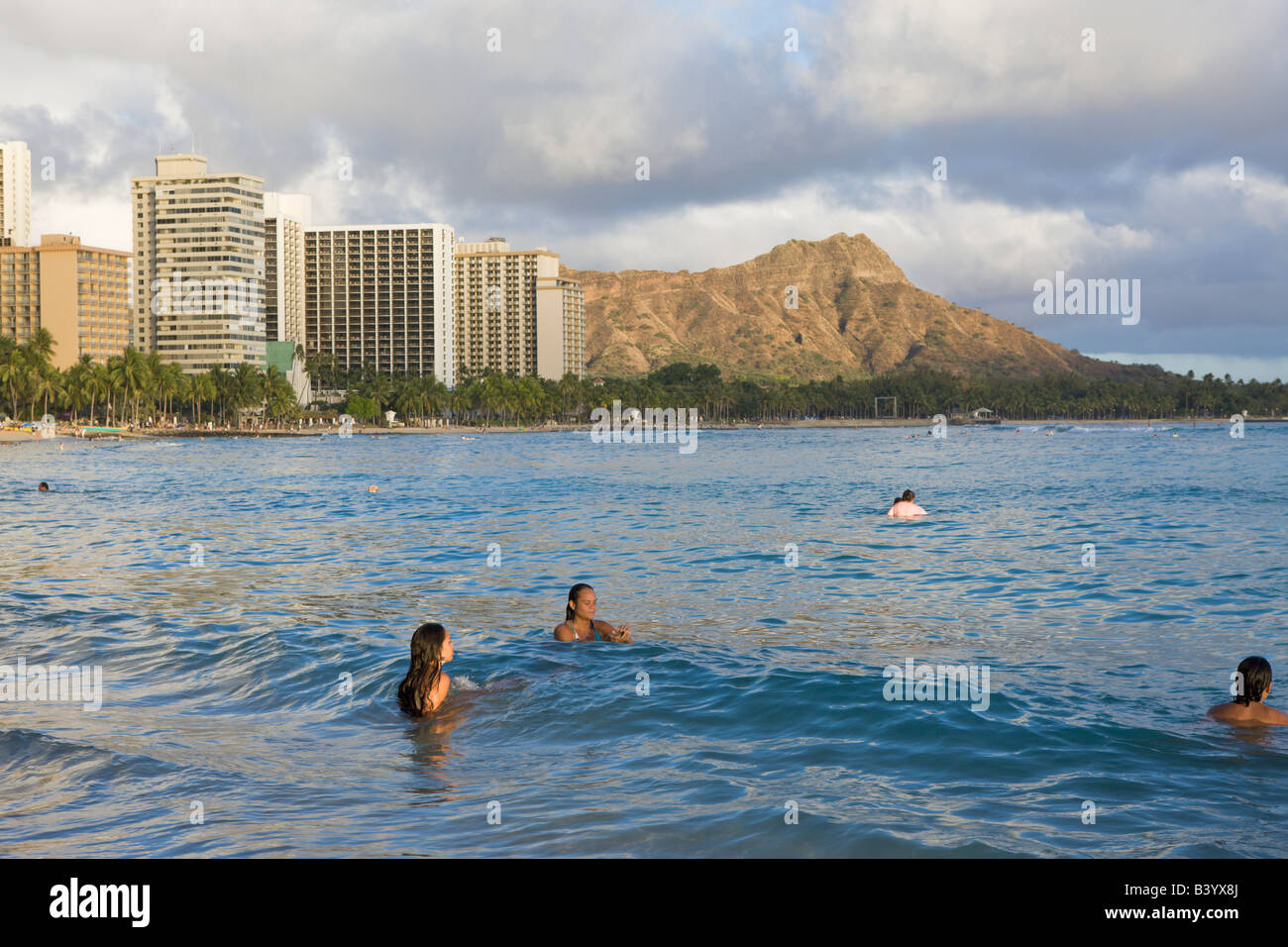 Waikiki Beach and Diamond Head Volcanic Crater Honolulu Oahu Pacific ... Waikiki Beach and Diamond Head Volcanic Crater Honolulu Oahu Pacific ...