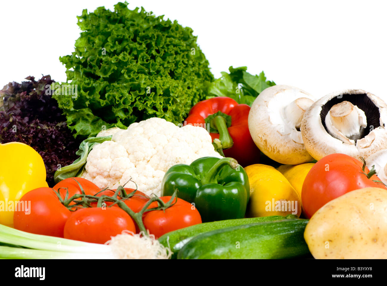 A bunch of fresh vegetables ready to make a healthy dinner Stock Photo ...