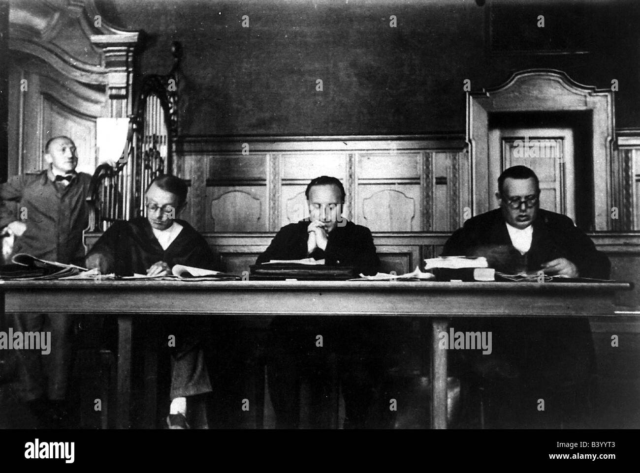 Ossietzky, Carl von, 3.10.1889 - 4.5.1938, German editor, with defender ...
