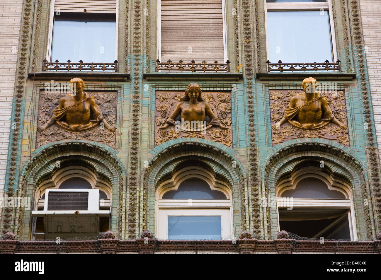 Busts of hi-res stock photography and images - Alamy