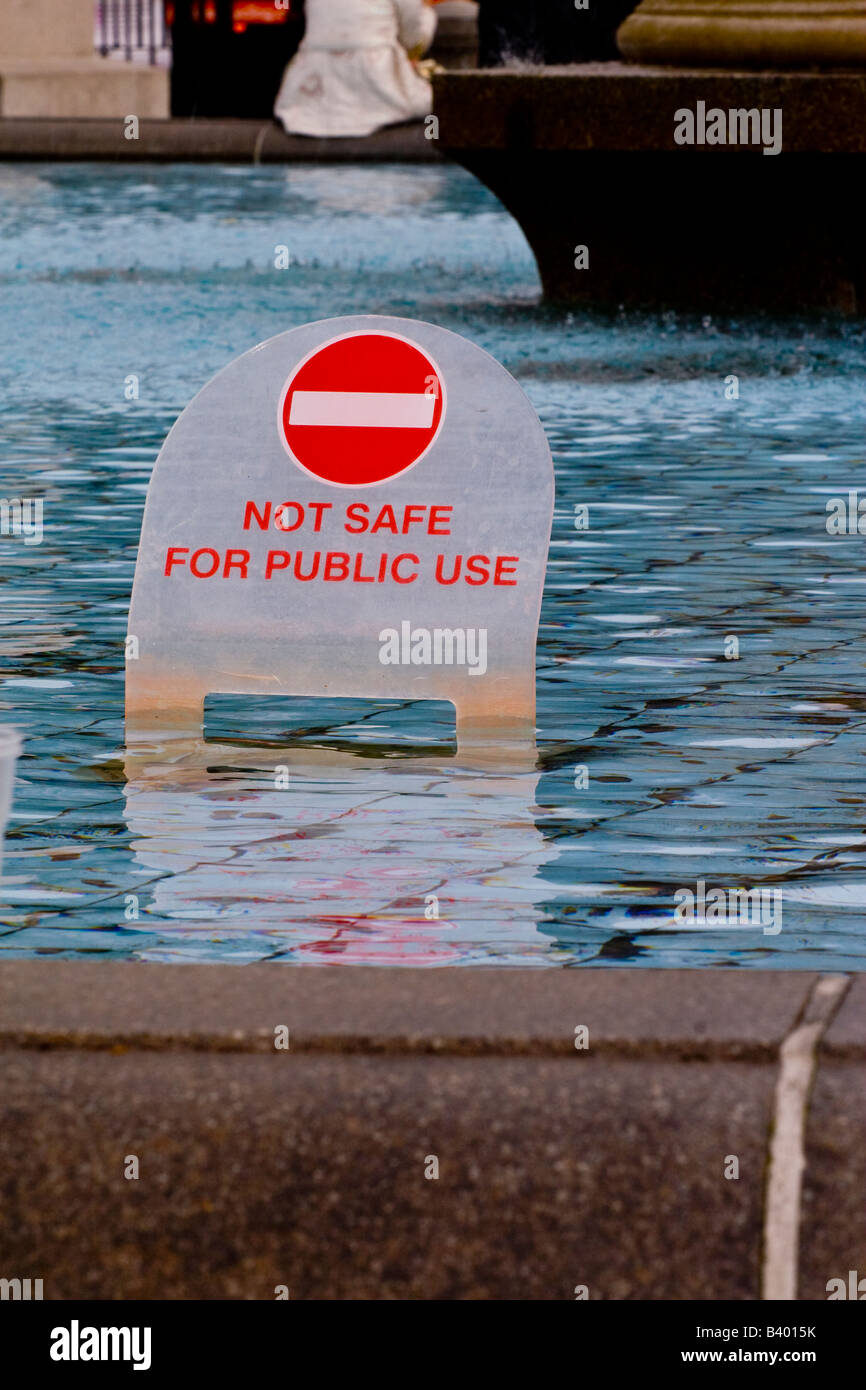 A not safe sign Stock Photo - Alamy