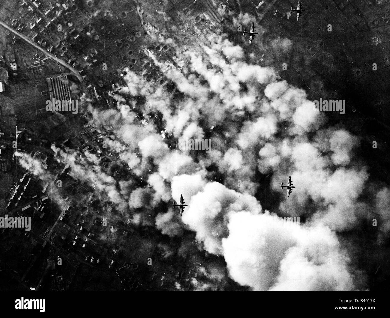 events, Second World War / WWII, aerial warfare, Germany, British Avro ...