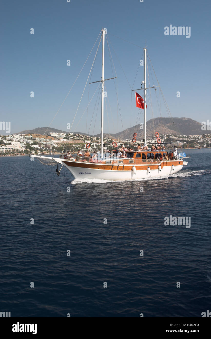 Traditional turkish boat hi-res stock photography and images - Alamy