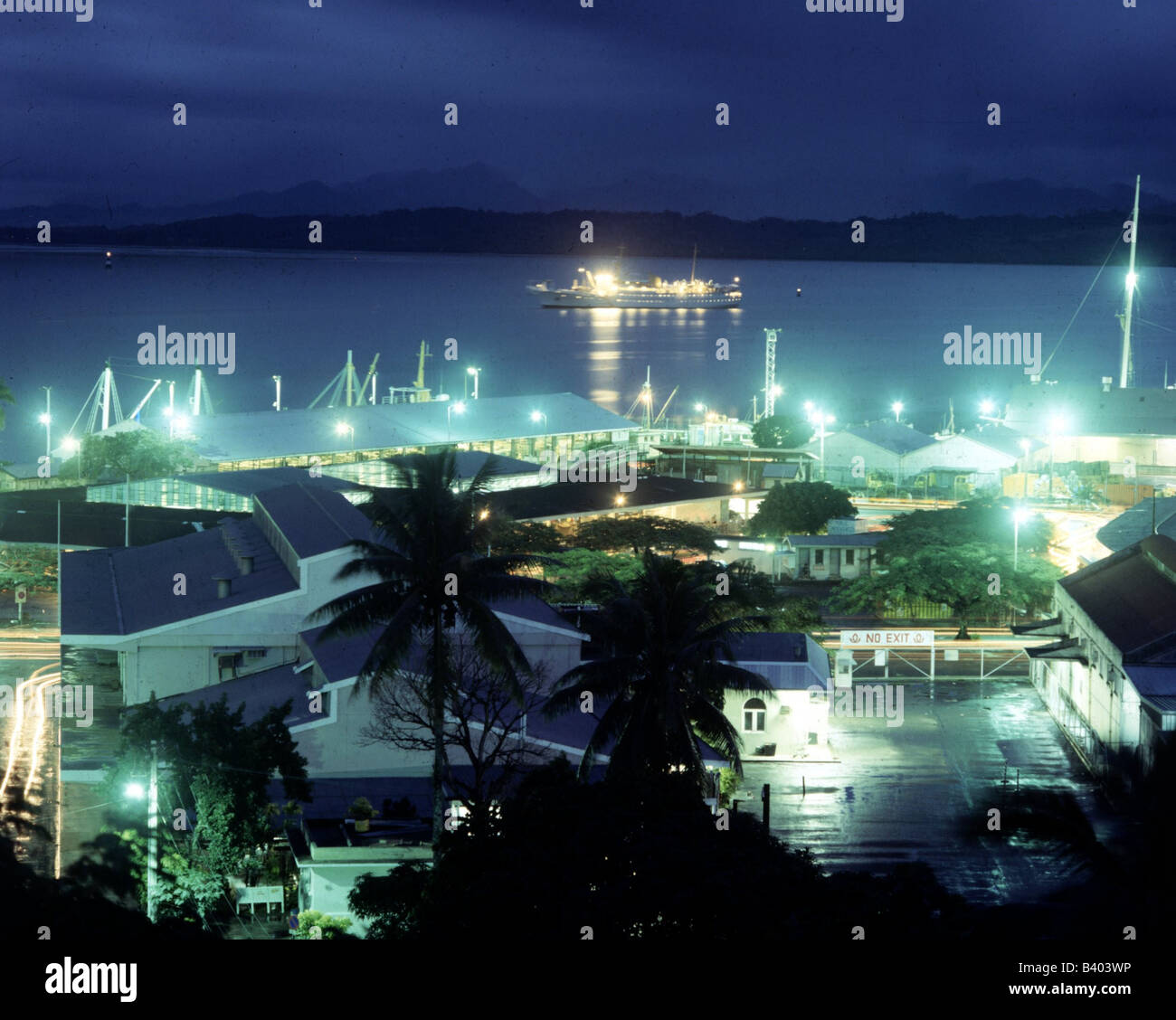 geography / travel Fiji, Viti Levu, island, Suva, capital, at night ...