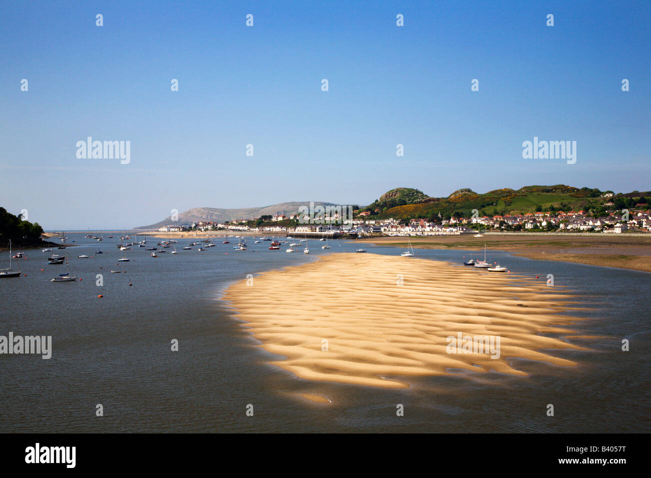 Conway Estuary at Conway Wales Stock Photo - Alamy