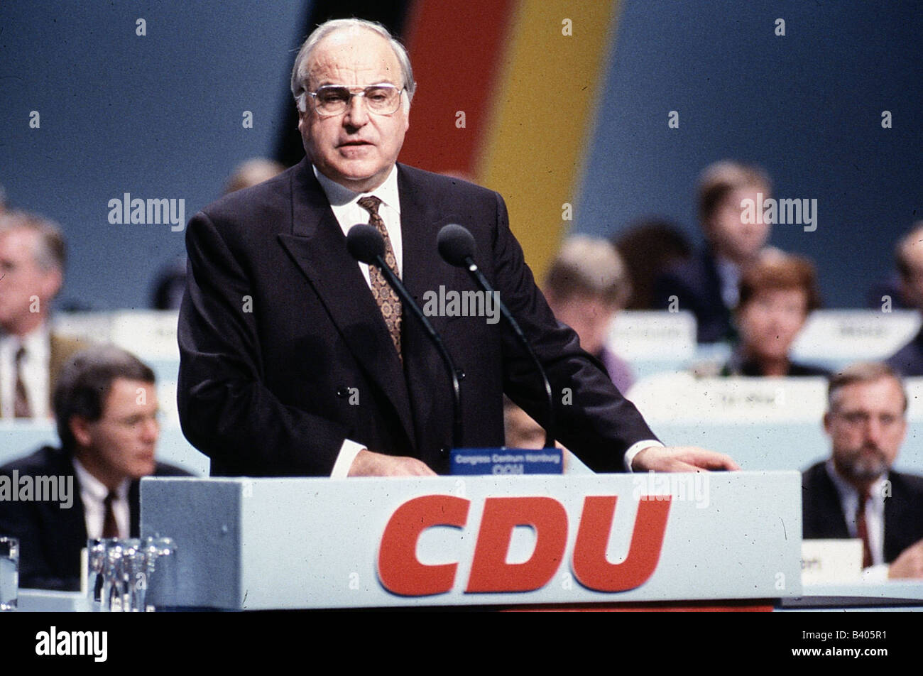 Chancellor of germany 1982 1998 hi-res stock photography and images - Alamy