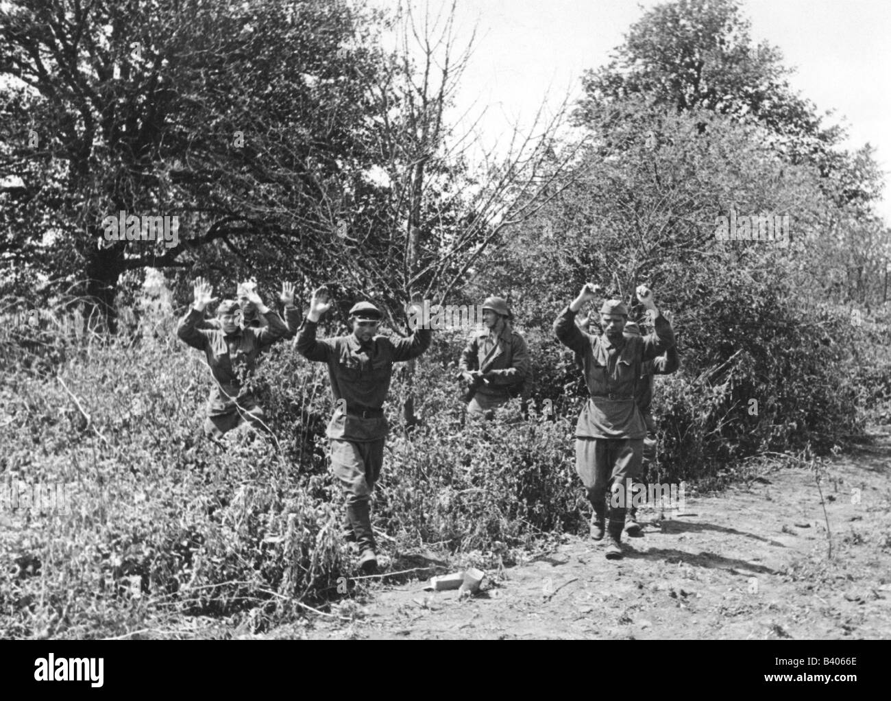 events, Second World War / WWII, Russia 1941, dispersed Soviet soldiers ...