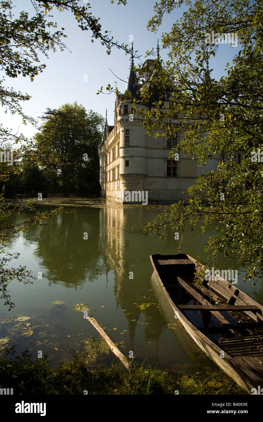 East side of d’Azay-le-Rideau and a boat on the Indre river in ...