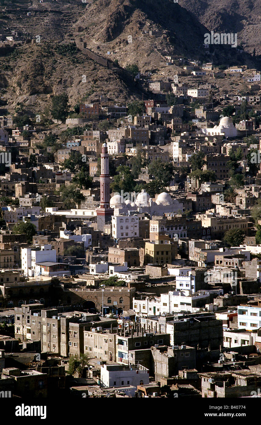 geography / travel, Yemen, Ta'izz, view with remains of the city wall ...