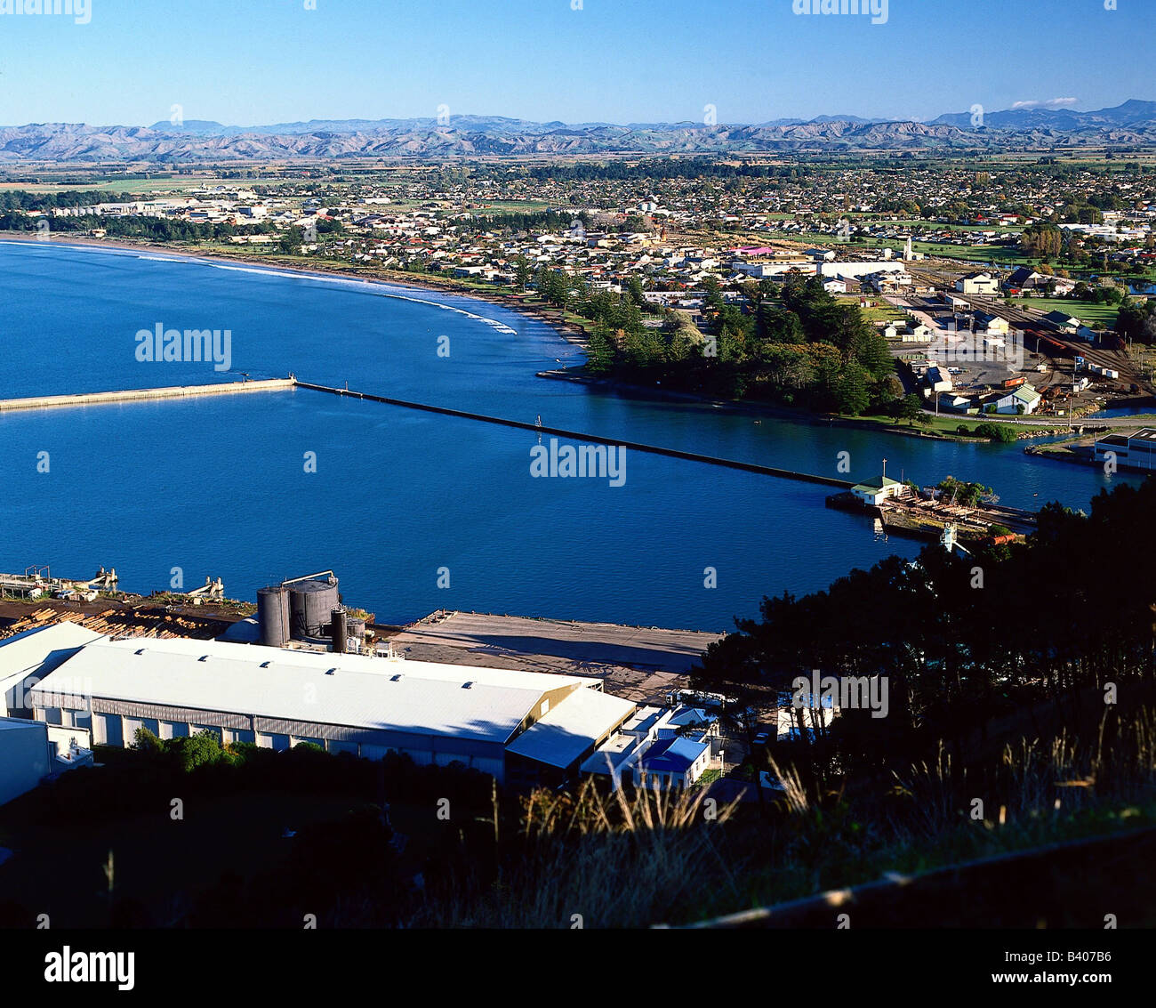 geography / travel, New Zealand, Gisborn, view from Kaiti mountain ...
