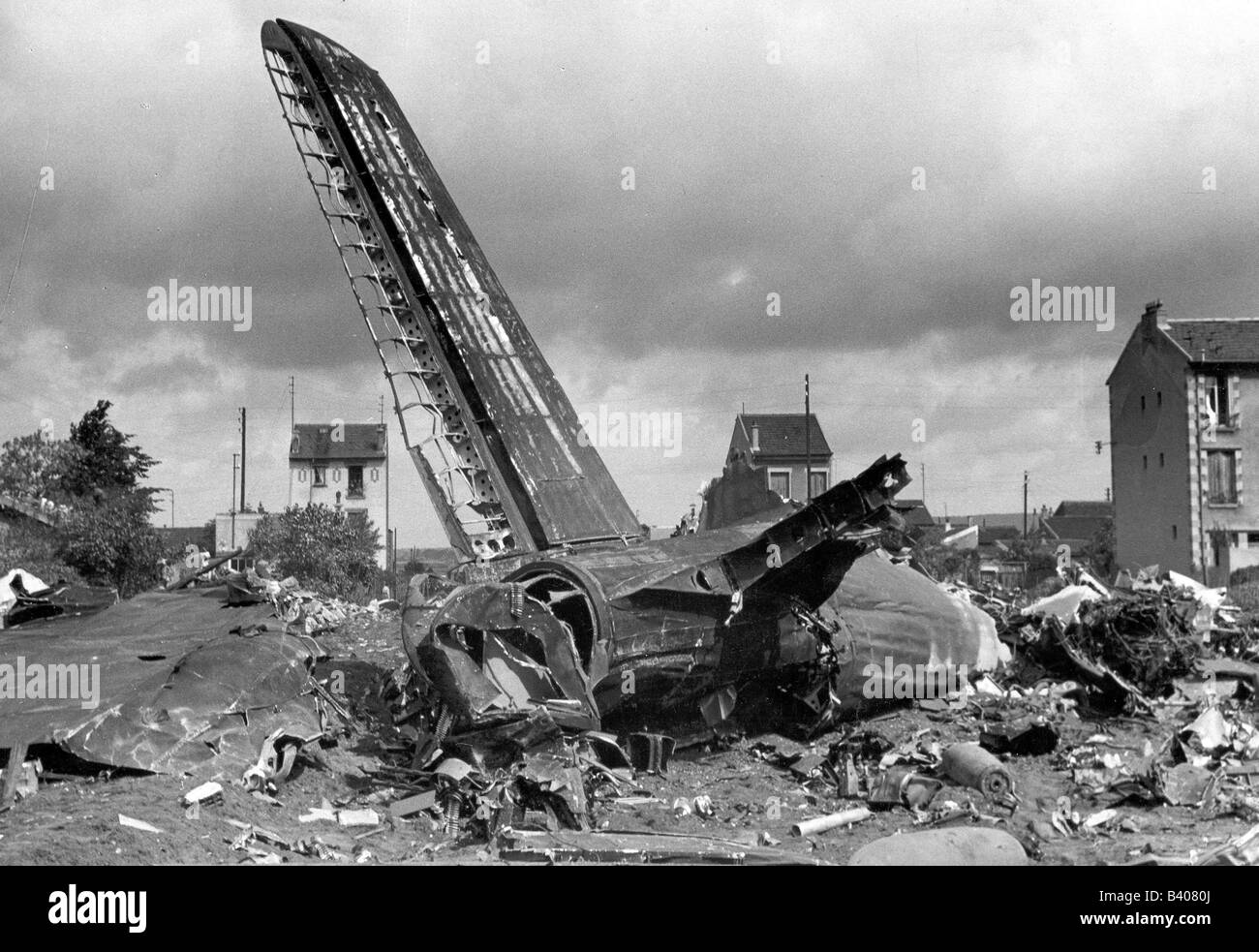 events, Second World War / WWII, aerial warfare, aircraft, crashed ...