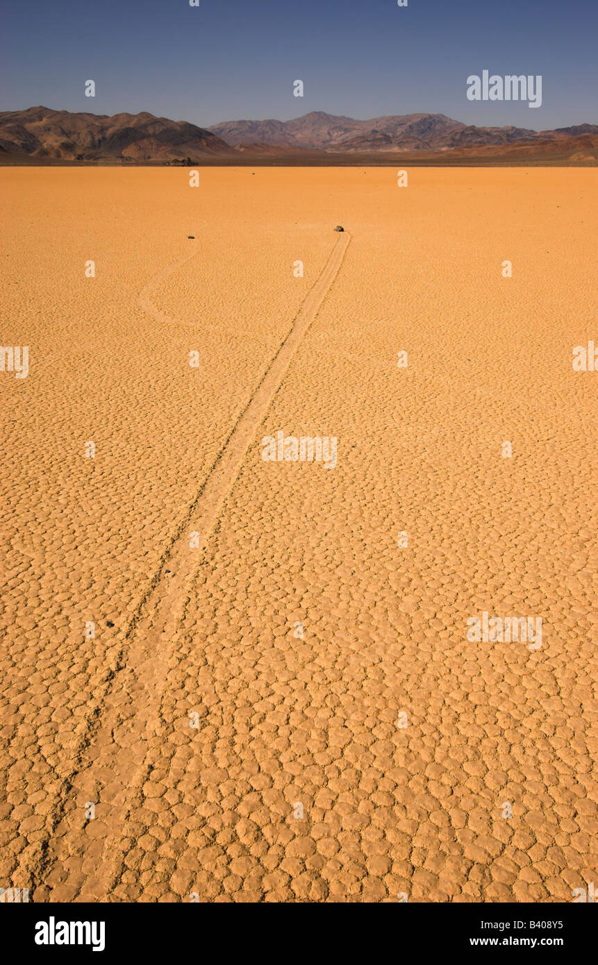 Moving rocks, Racetrack Playa, Death Valley National Park, California ...