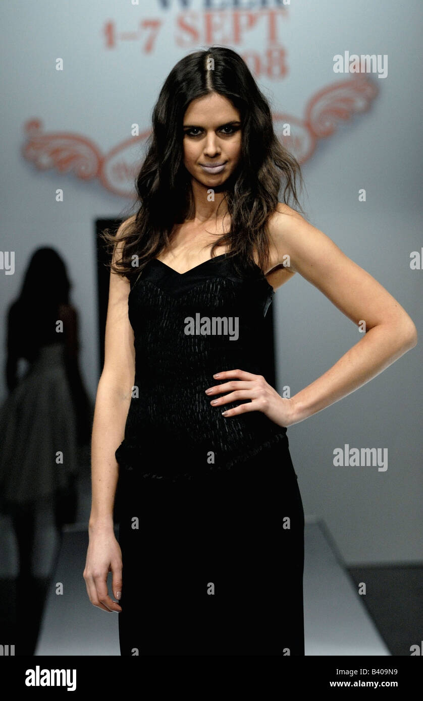 Female model at a fashion show Stock Photo - Alamy