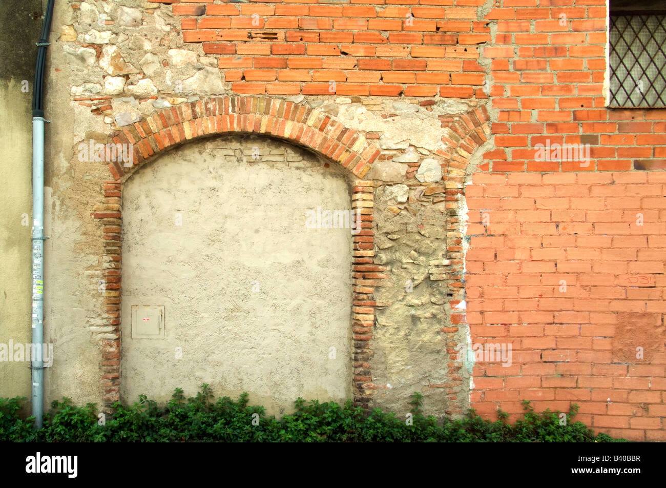 all walls and doors closed with cement Stock Photo - Alamy