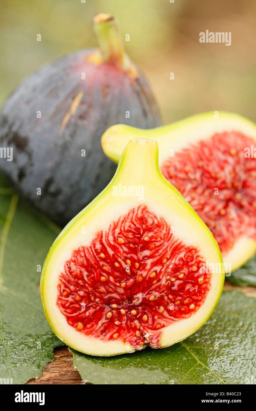 Figs in natural background Stock Photo - Alamy