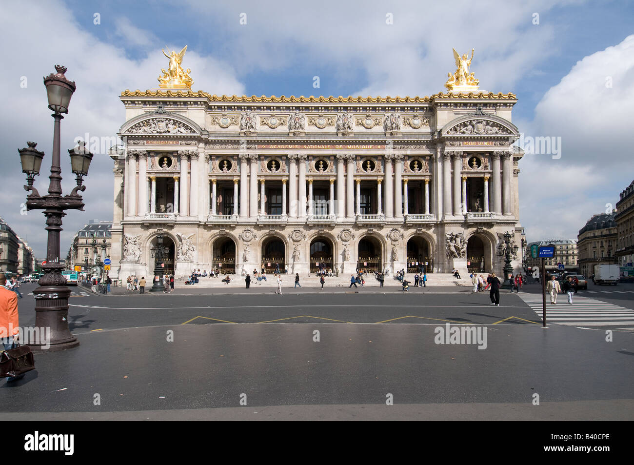 Building theatre theater hi-res stock photography and images - Alamy