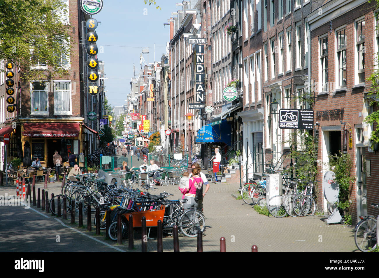 Amsterdam bridge restaurant hi-res stock photography and images - Alamy