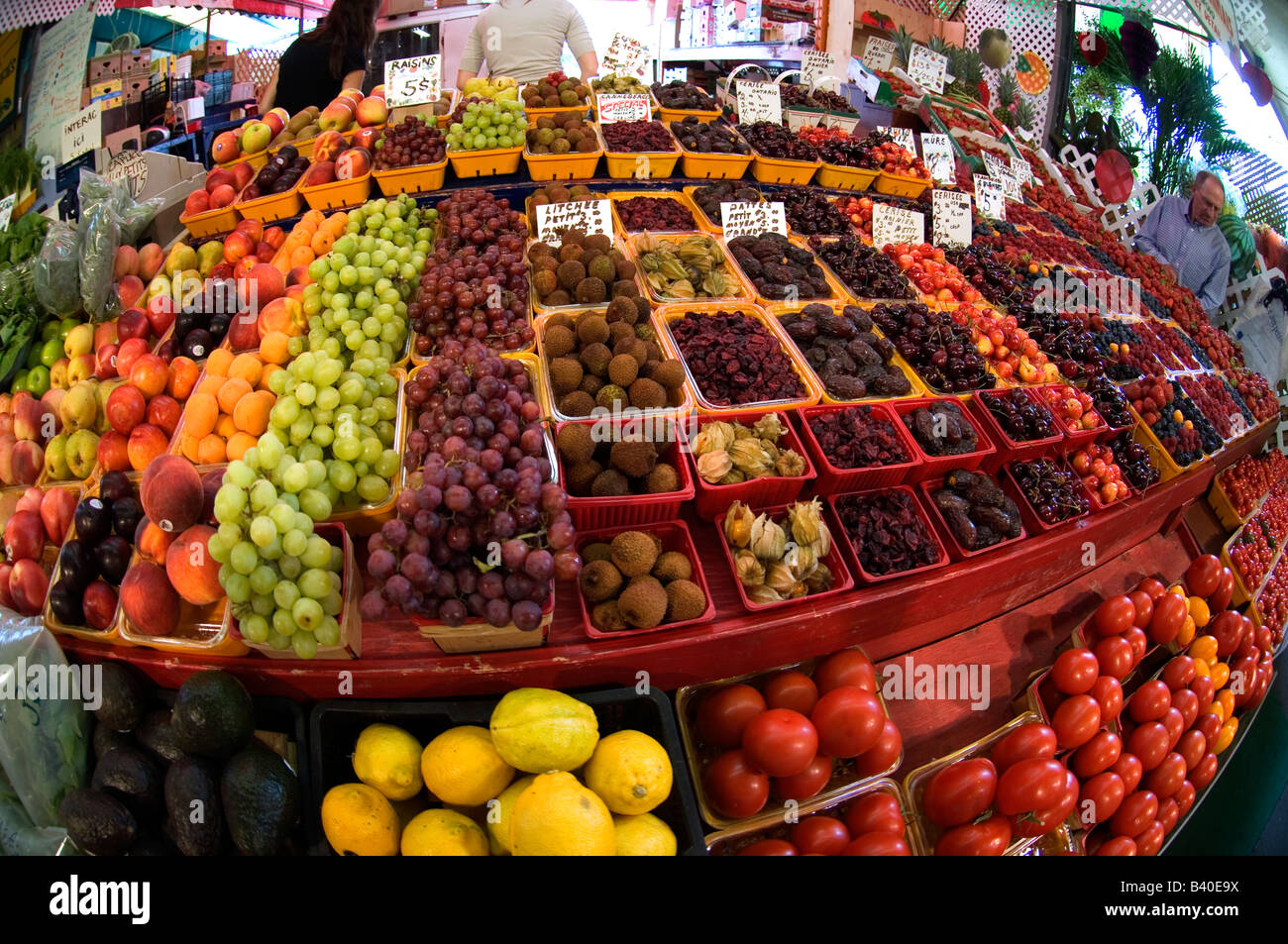 Old montreal fresh fruit atwater hi-res stock photography and images ...