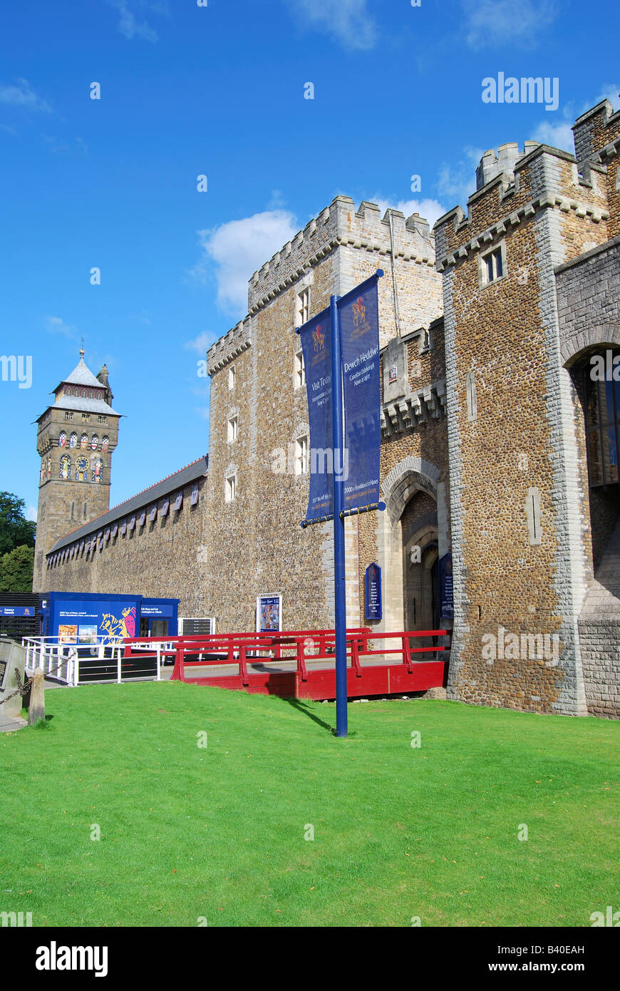 Cardiff castles hi-res stock photography and images - Alamy