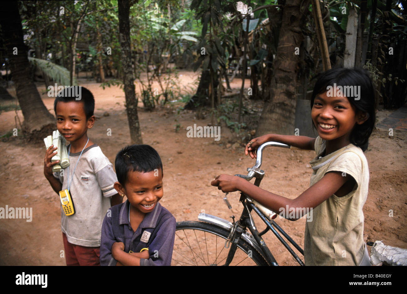 Smiling girl khmer children cambodia hi-res stock photography and ...