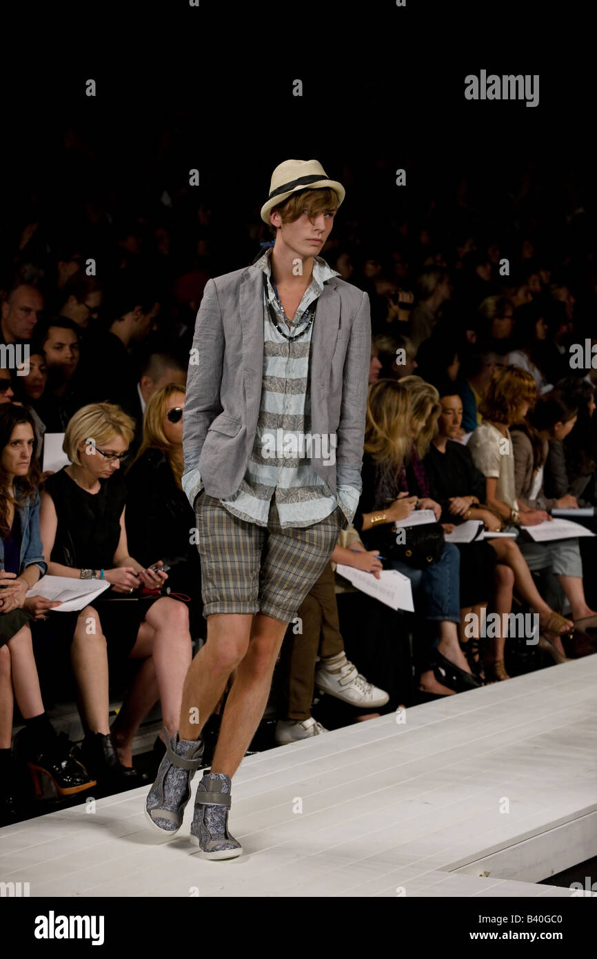 Marc Jacobs presents his Marc by Marc Jacobs Spring & Summer 2009 Mens ...