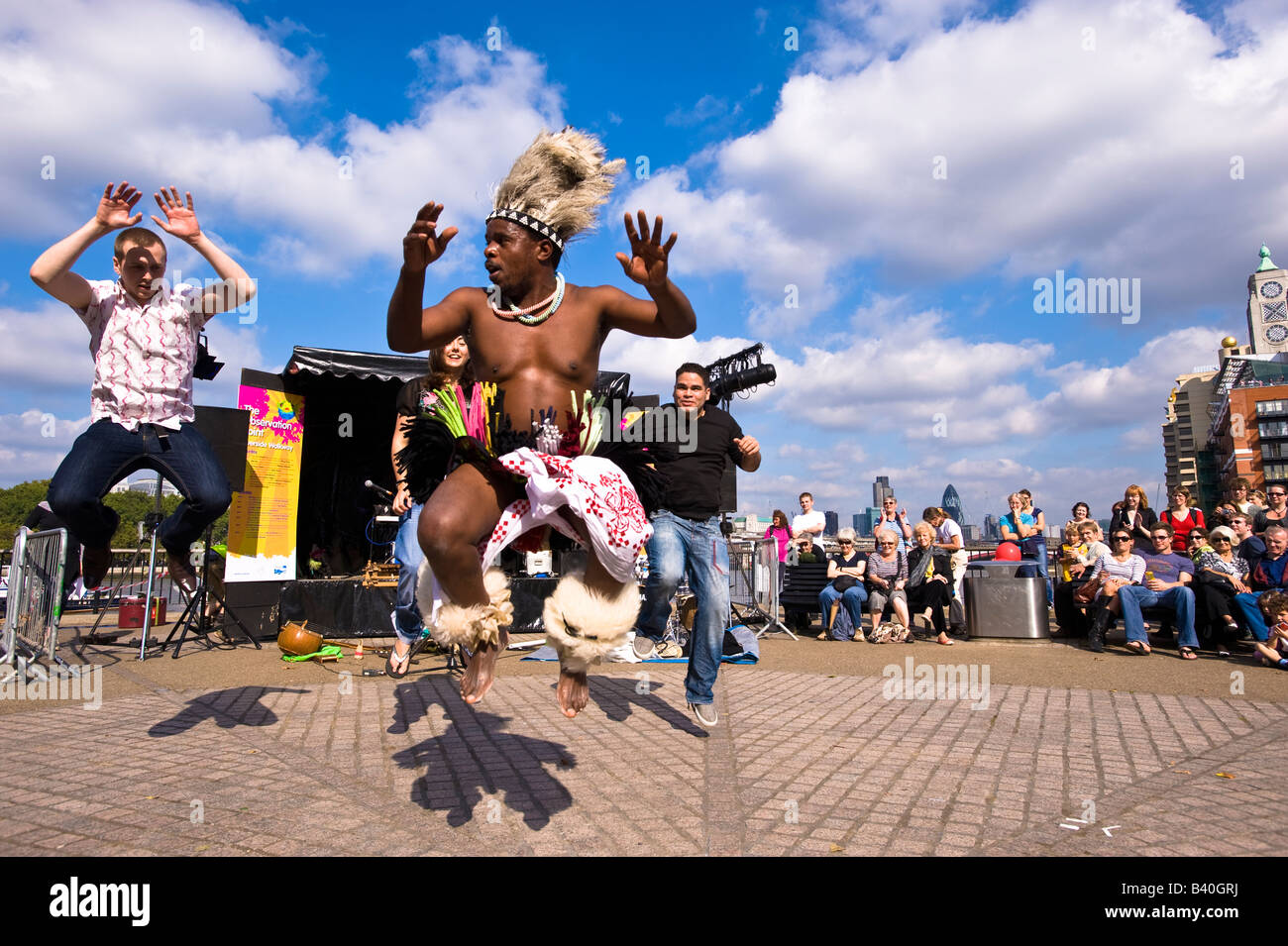 African british performer hi-res stock photography and images - Alamy