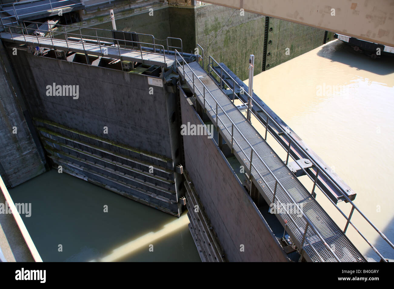 Lock chamber of a hydroelectric power plant Stock Photo - Alamy