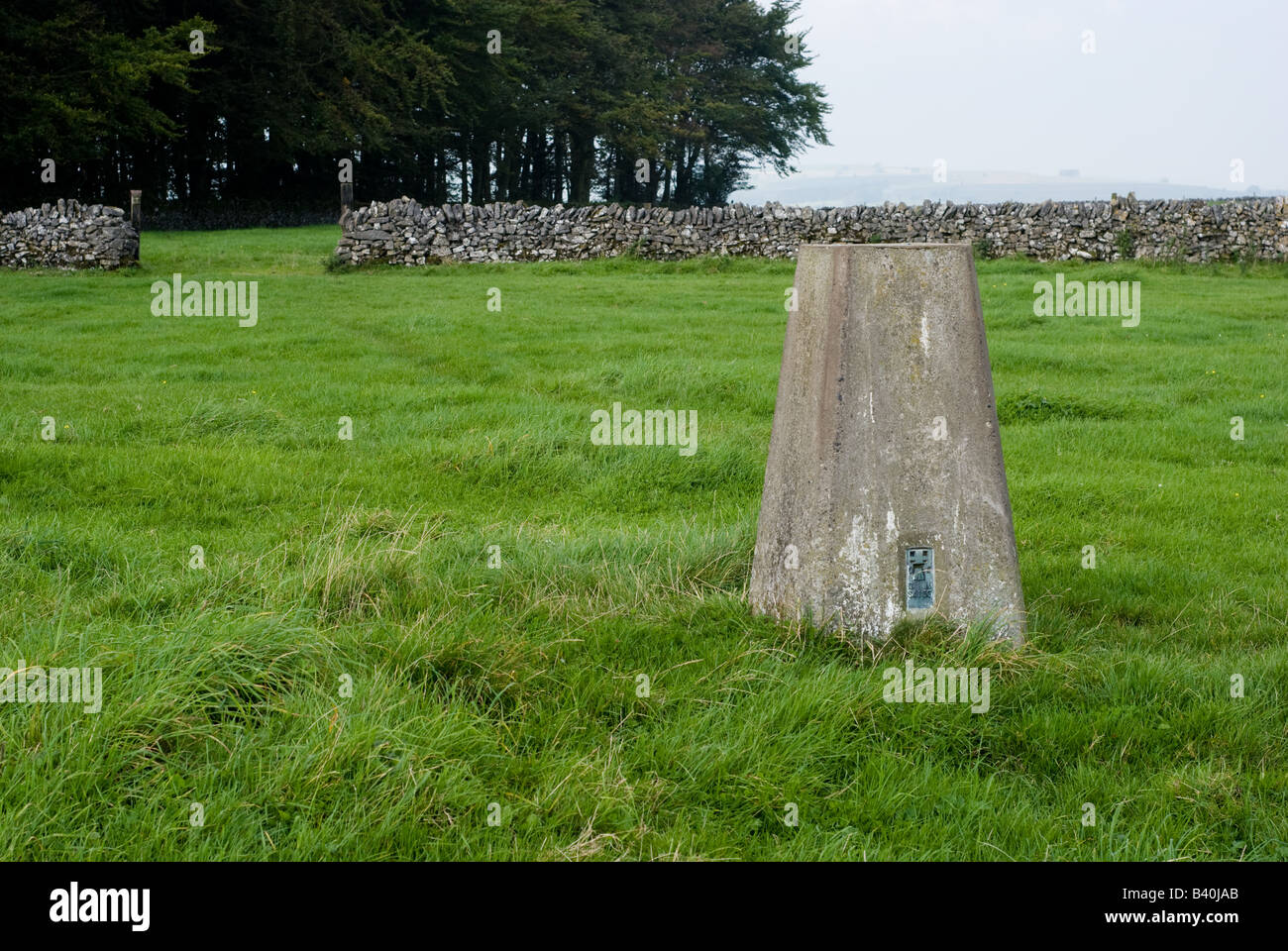 Trig point on Bole Hill, Derbyshire Stock Photo - Alamy