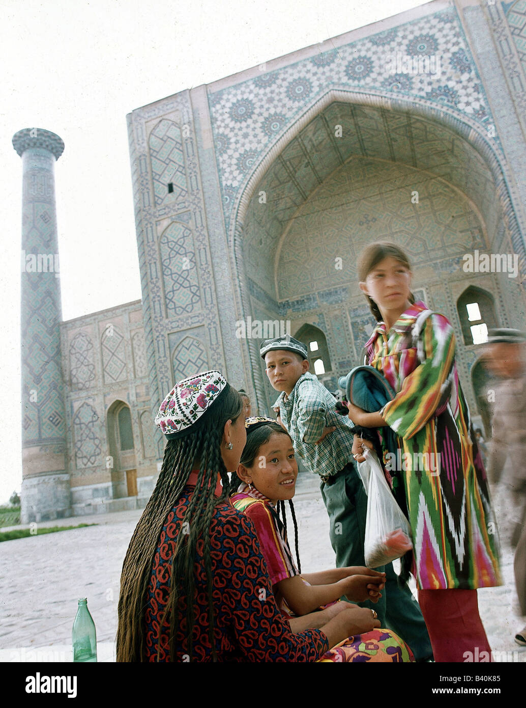 geography / travel, Uzbekistan, people, Samarkand, children in ...