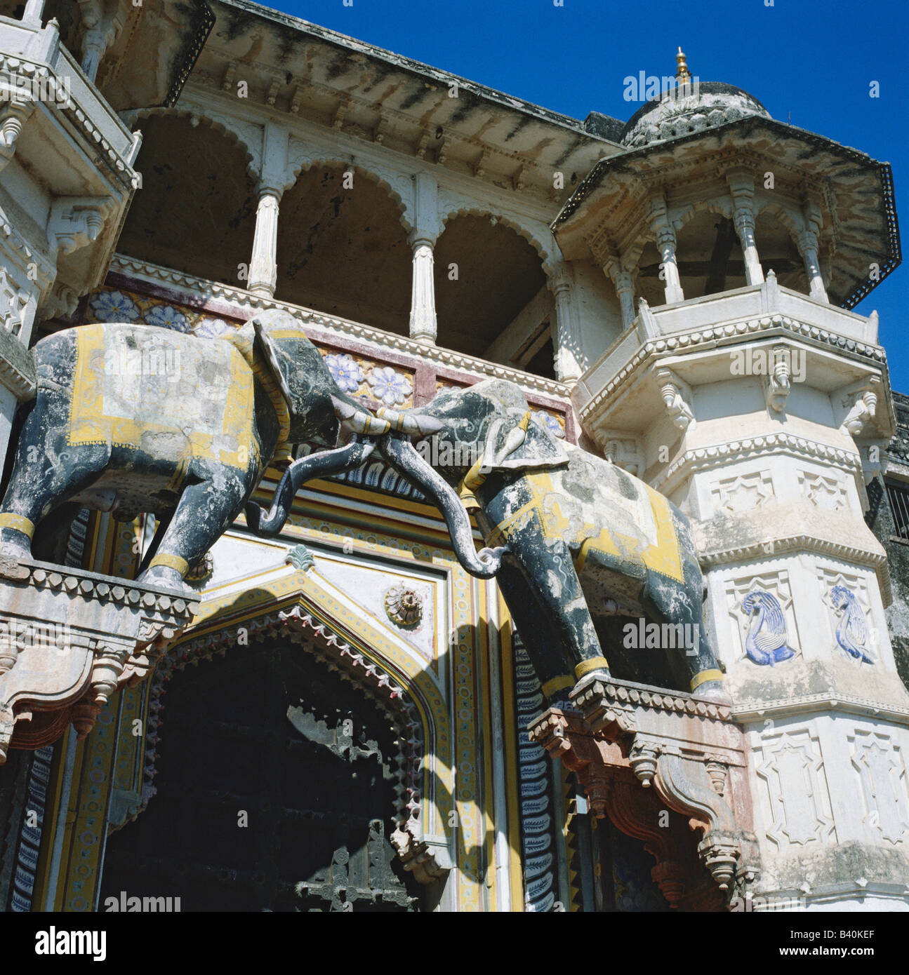 The Elephant Gate at Taragarh Fort, Bundi Rajasthan, India Stock Photo ...