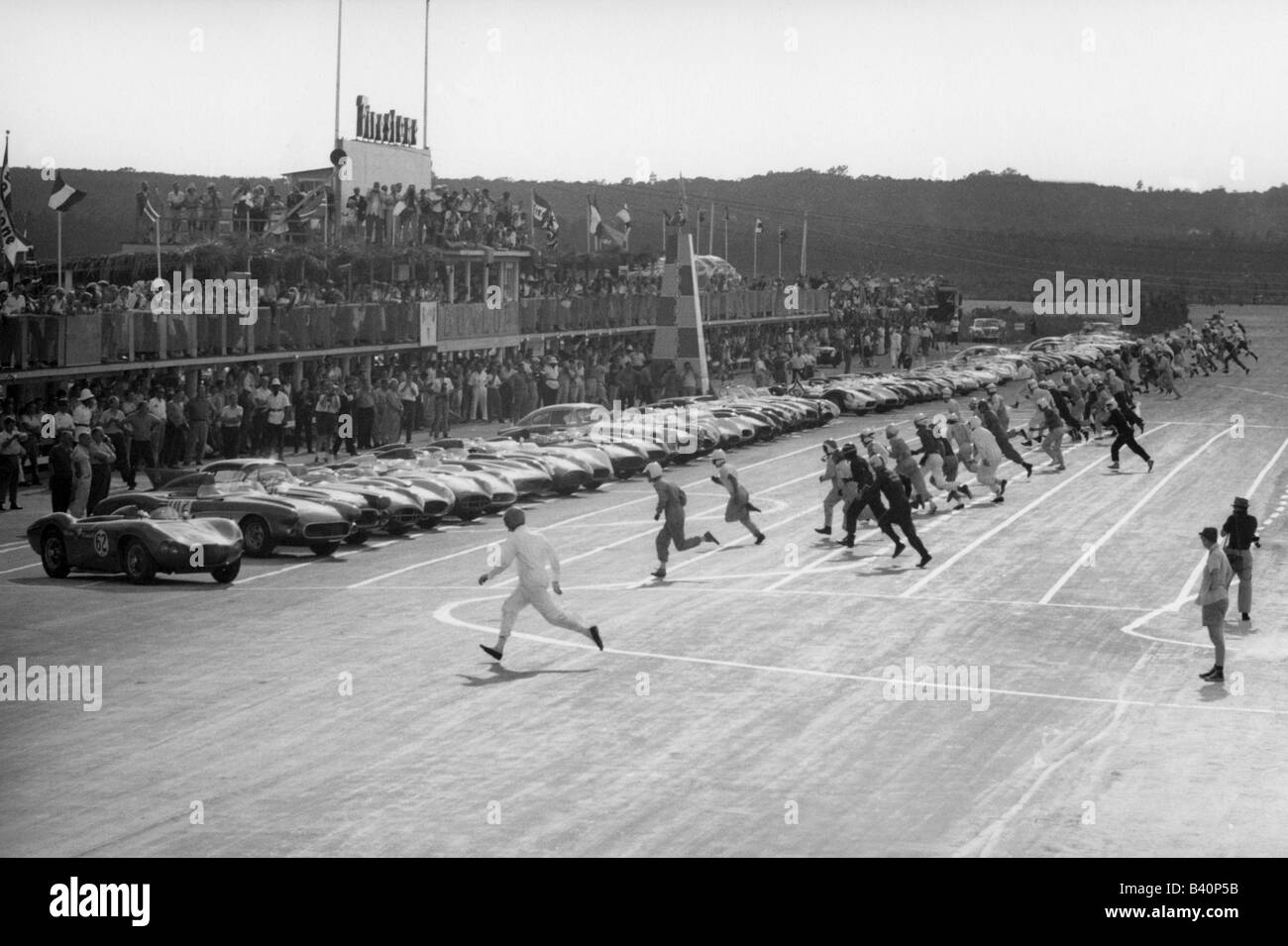 sports, car racing, start, 1960s Stock Photo - Alamy