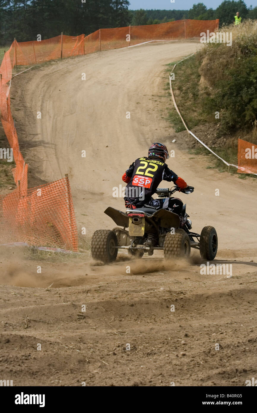 Race action shot hi-res stock photography and images - Alamy