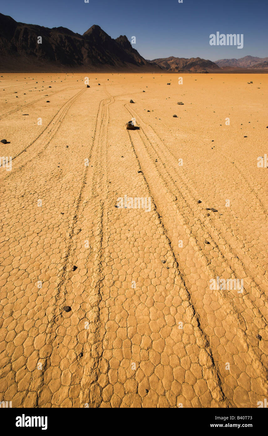 Race track death valley national hi-res stock photography and images ...
