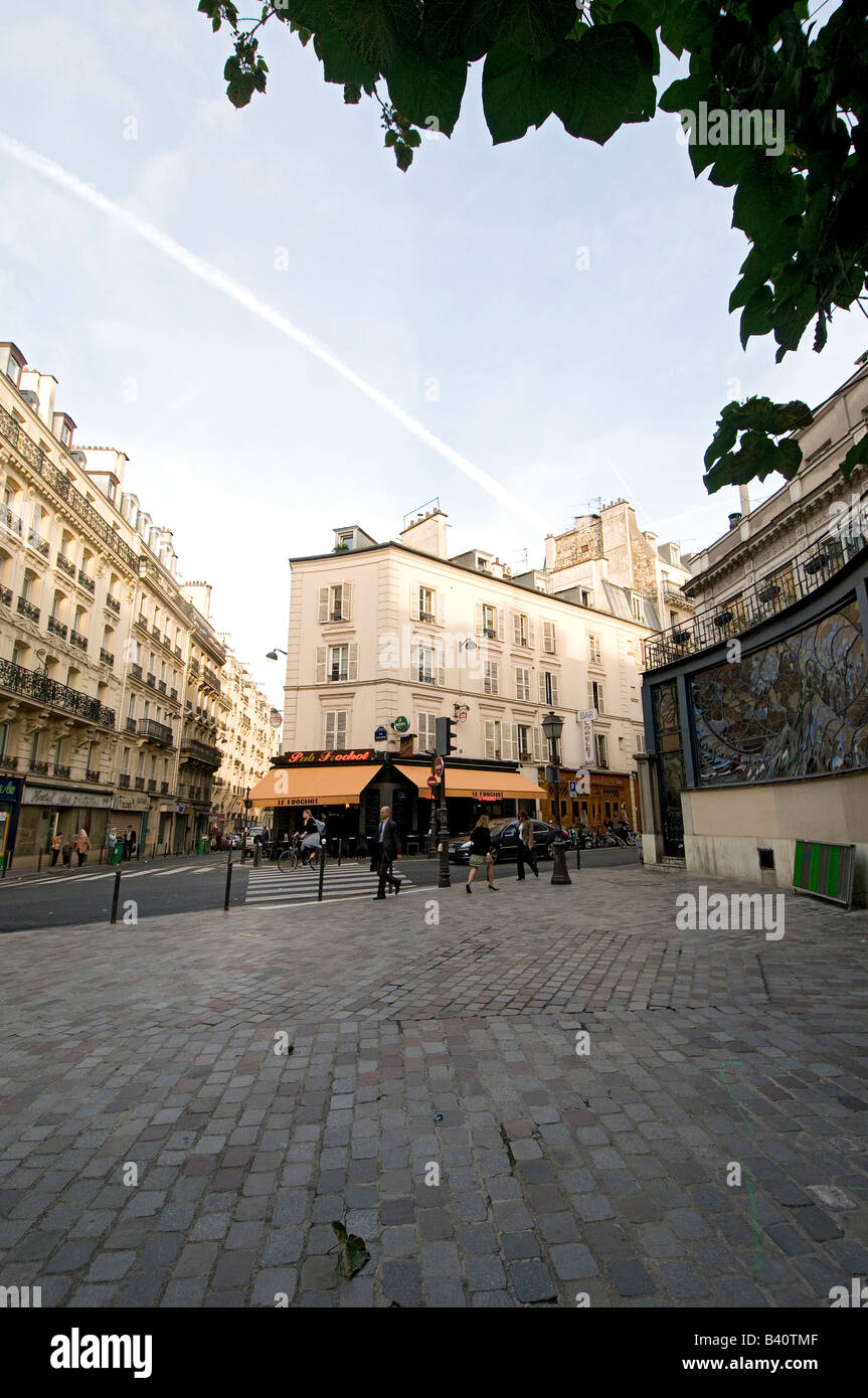Historic montmartre hi-res stock photography and images - Alamy