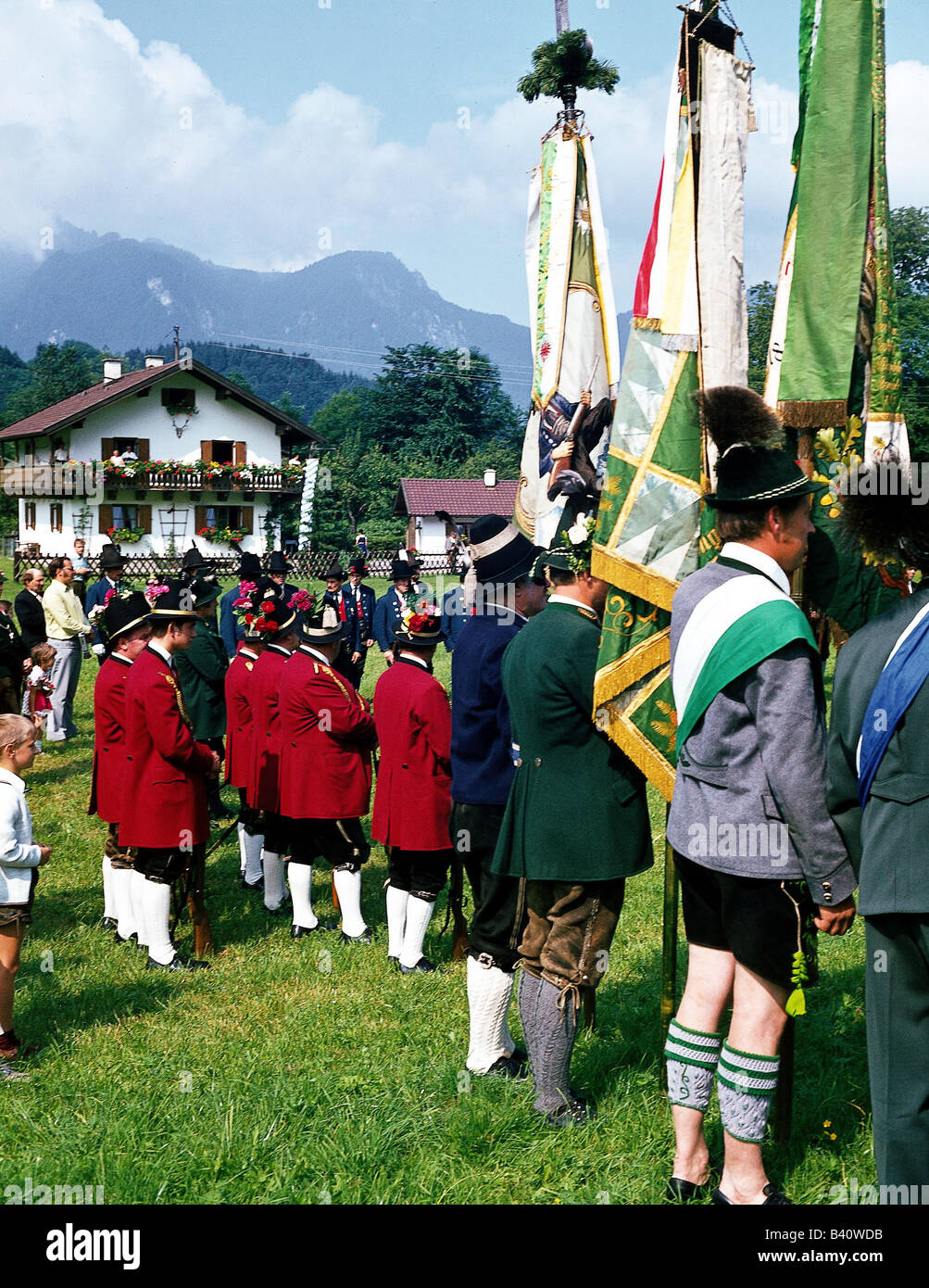 Weapon fair hi-res stock photography and images - Alamy