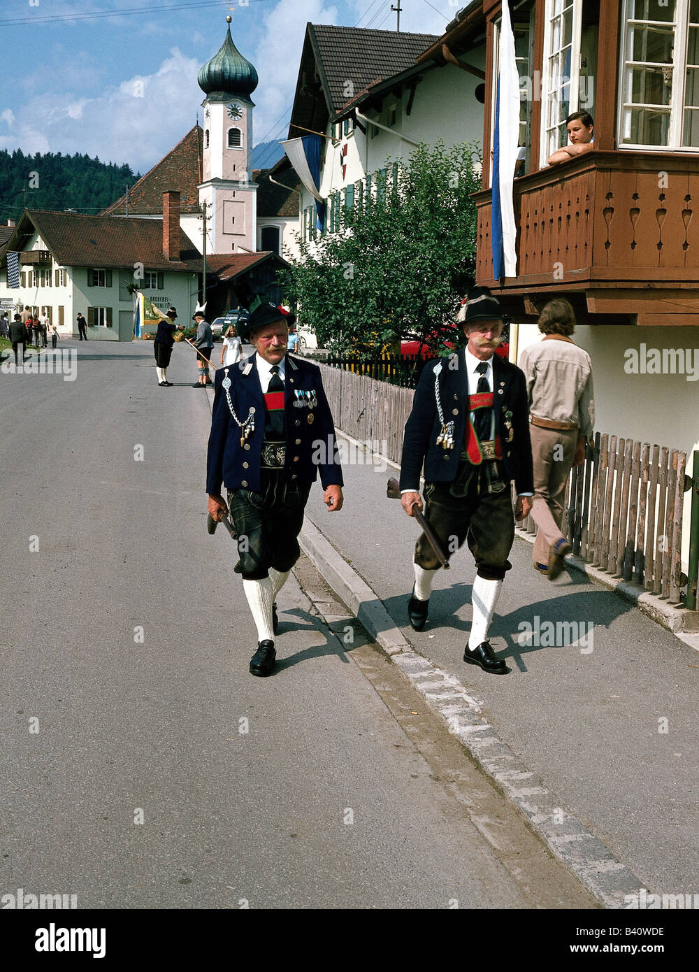 Two mountain rifle men hi-res stock photography and images - Alamy