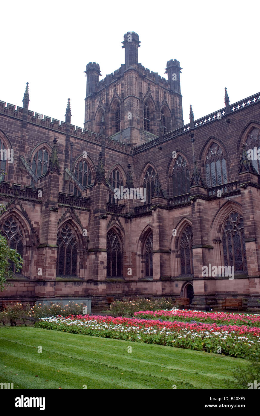 Chester cathedral garden hi-res stock photography and images - Alamy