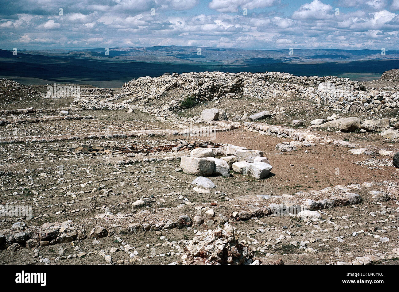 Hattusa cuneiform hi-res stock photography and images - Alamy