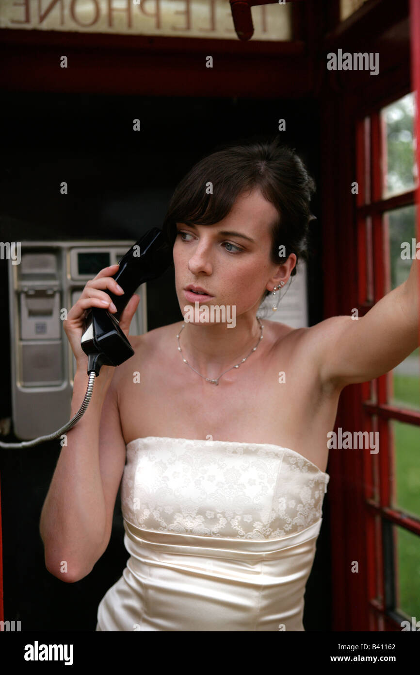 Runaway bride hi-res stock photography and images - Alamy