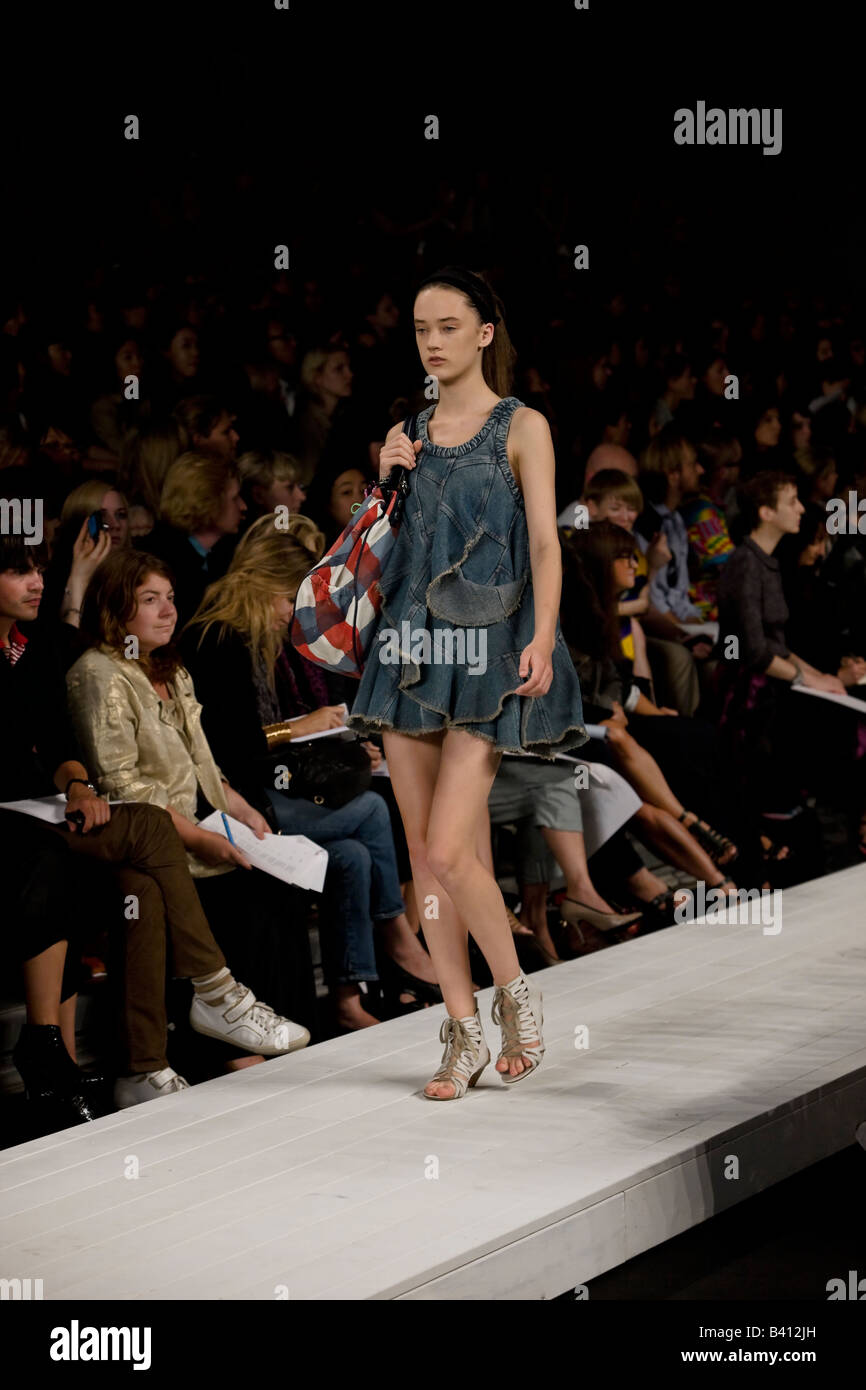 Fashion marc jacobs hi-res stock photography and images - Alamy